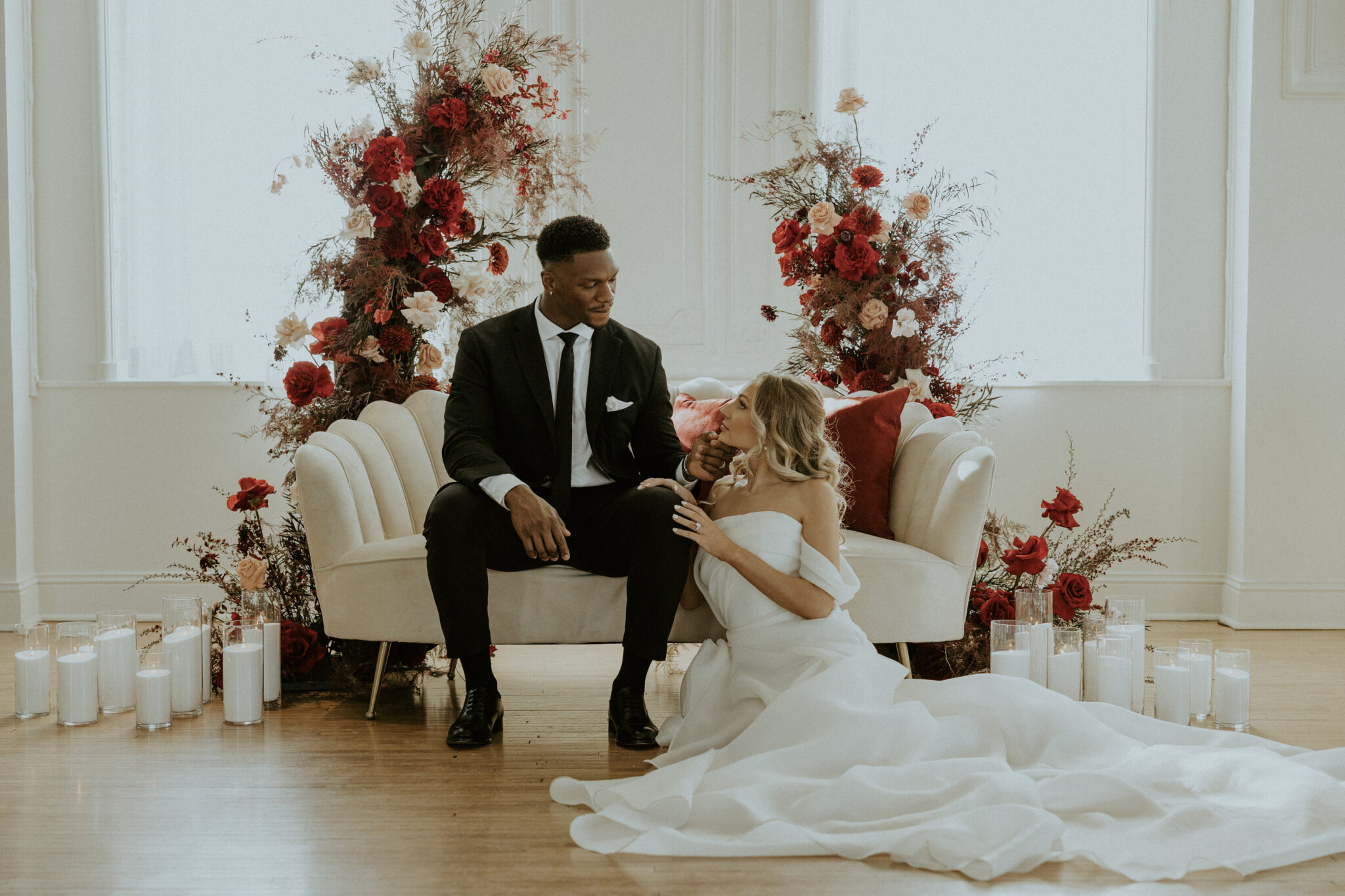 Luxury Omaha Wedding At The Cottonwood Hotel ...